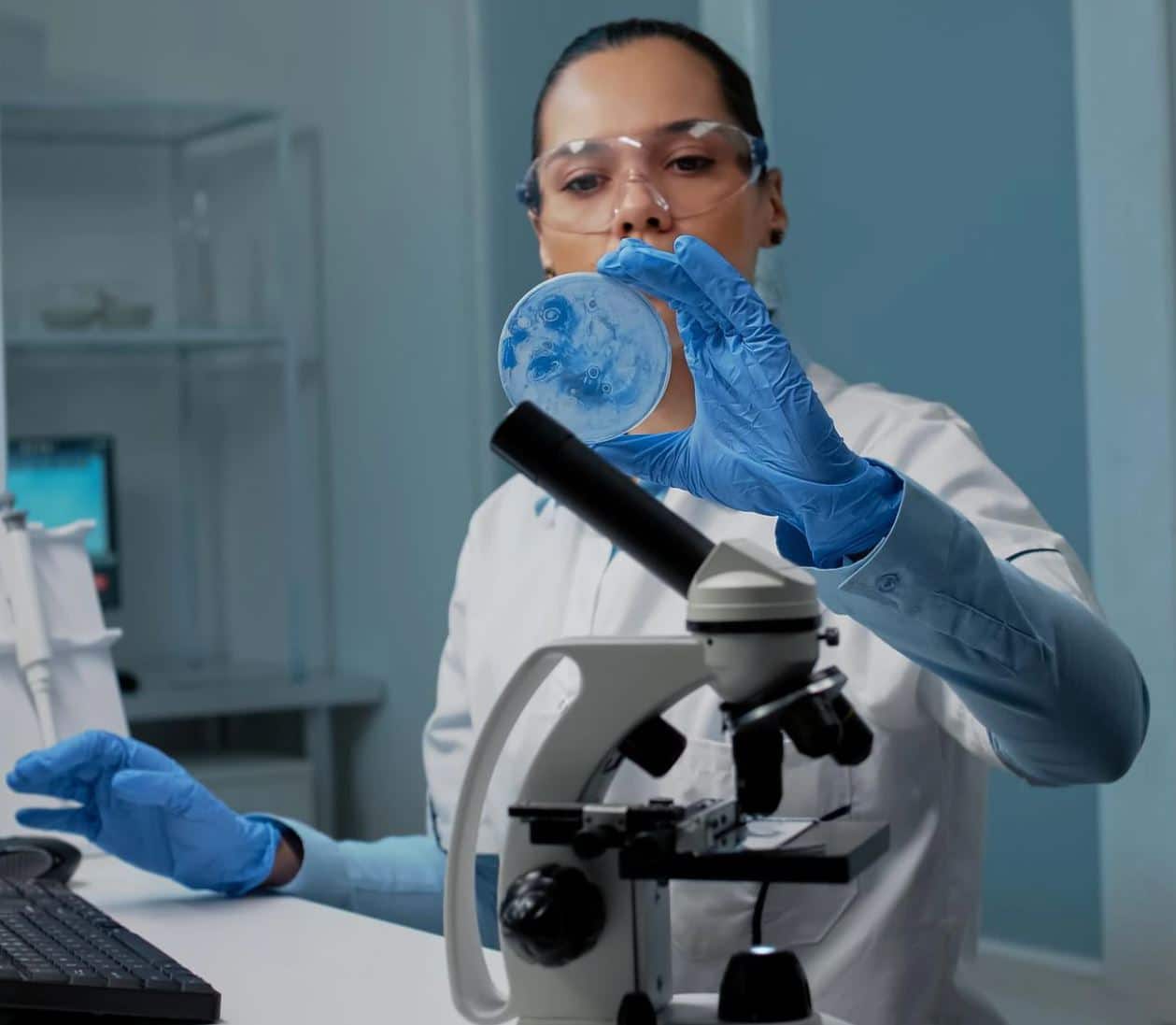 DNA analysis and research - DNATRO